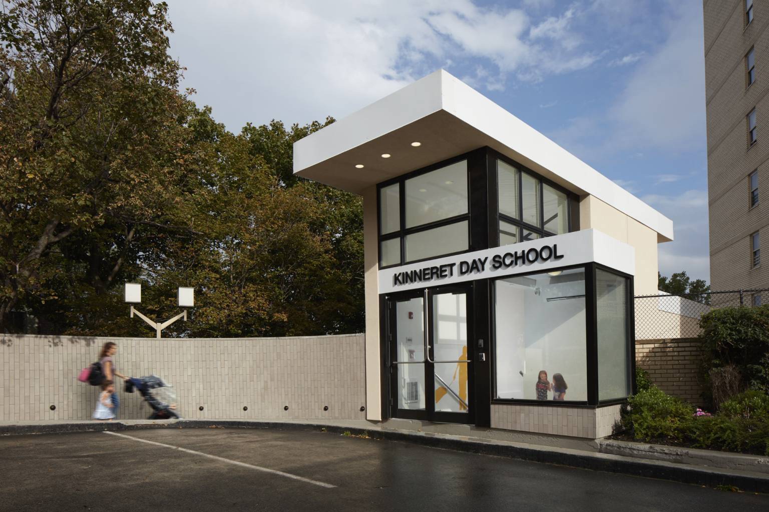 Solutions for Education and Meeting Rooms - DisplayNote