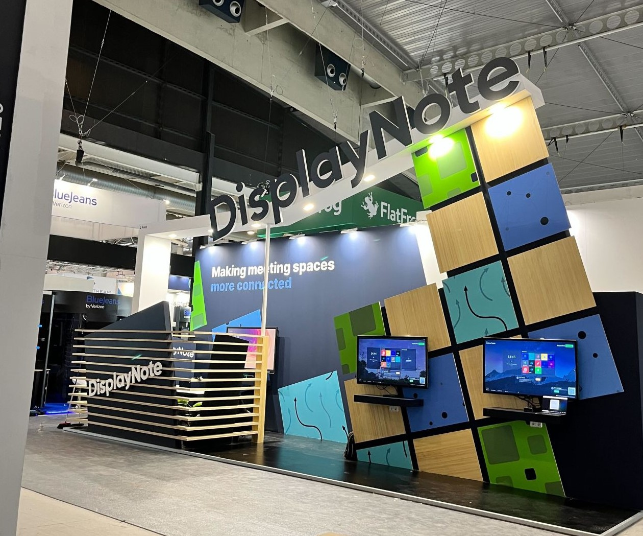 DisplayNote Montage 4.5 has arrived...featuring 12 new languages + even ...