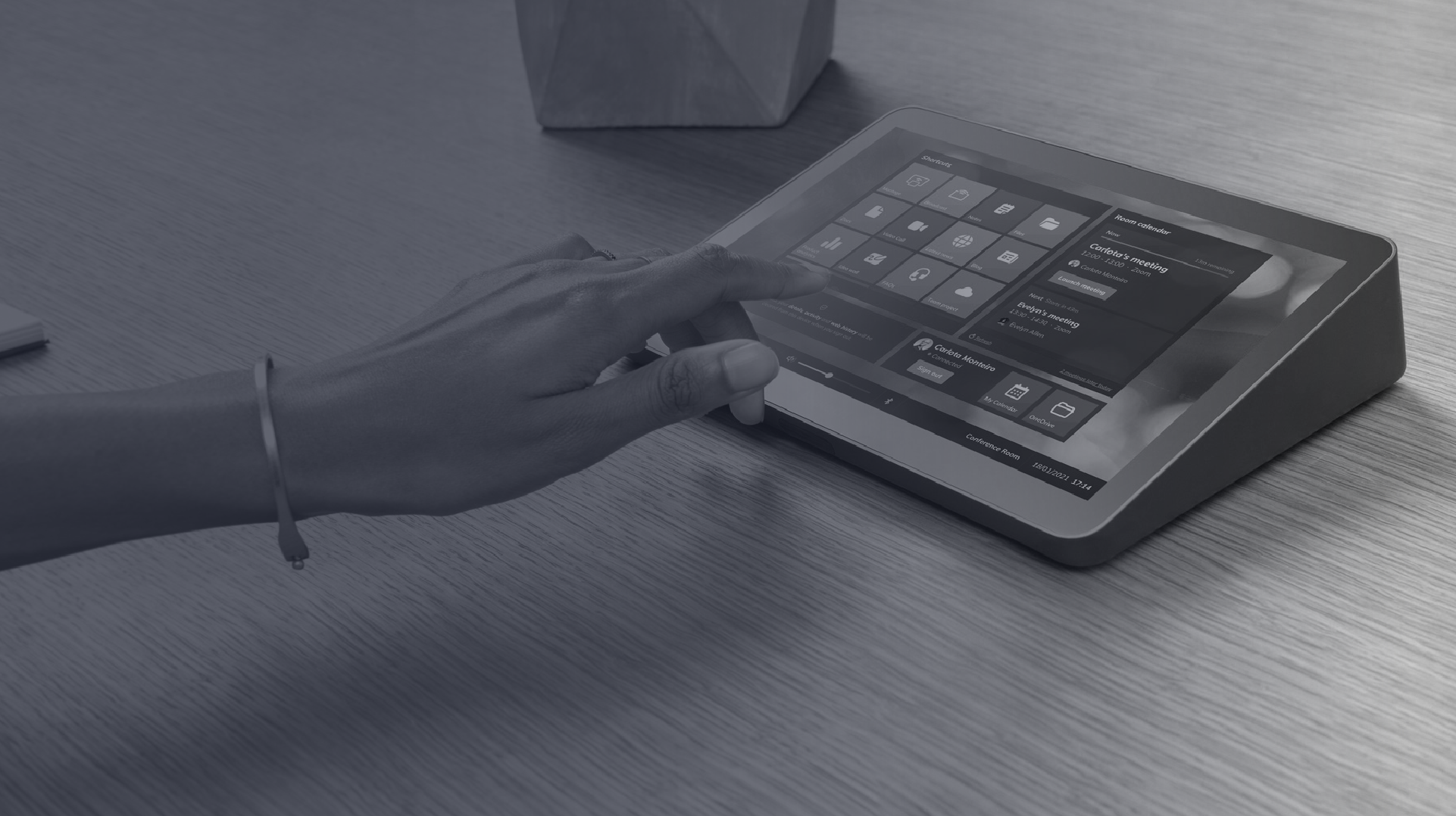 Reliable, useable meeting spaces | Communardo + DisplayNote Launcher